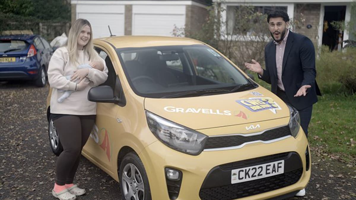 Pencampwr Cwis Bob Dydd S4c Yn Ennill Car Am Flwyddyn Cambrian Uk